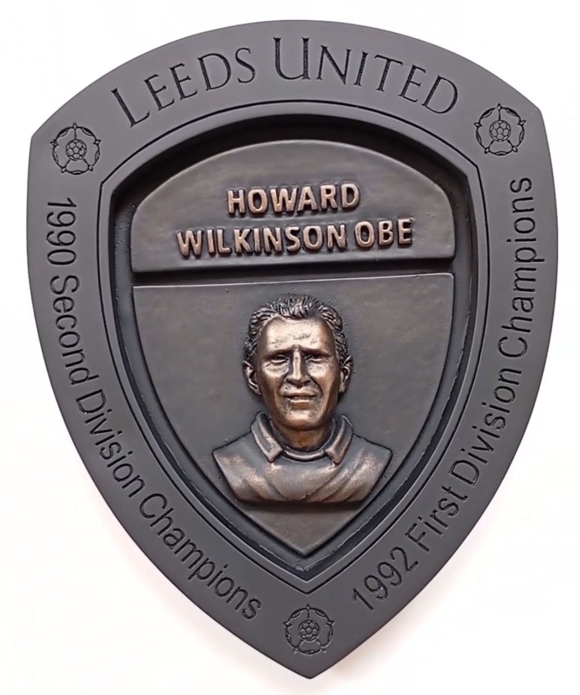 Howard Wilkinson Champions 1990-1992 Sculpture Shield – LUFC SCULPTURES